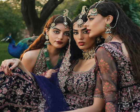 Style Hub: Buy women Asian designers clothing brands online